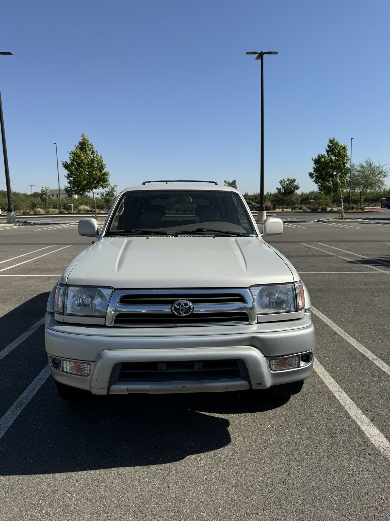 2000 Toyota 4Runner for Sale in Valley Home, CA - OfferUp