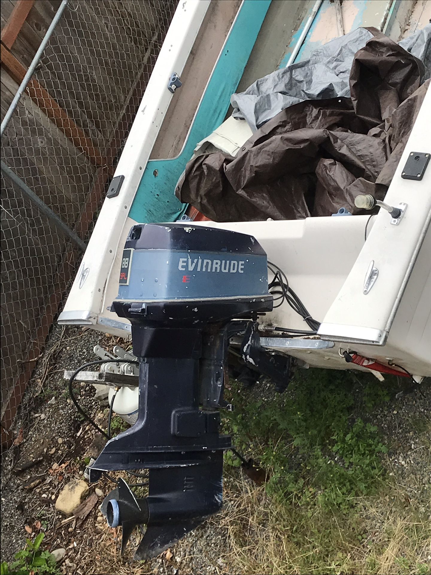 17’ Reinell Boat with Trailer, Evinrude Motor for Sale in Black Diamond ...