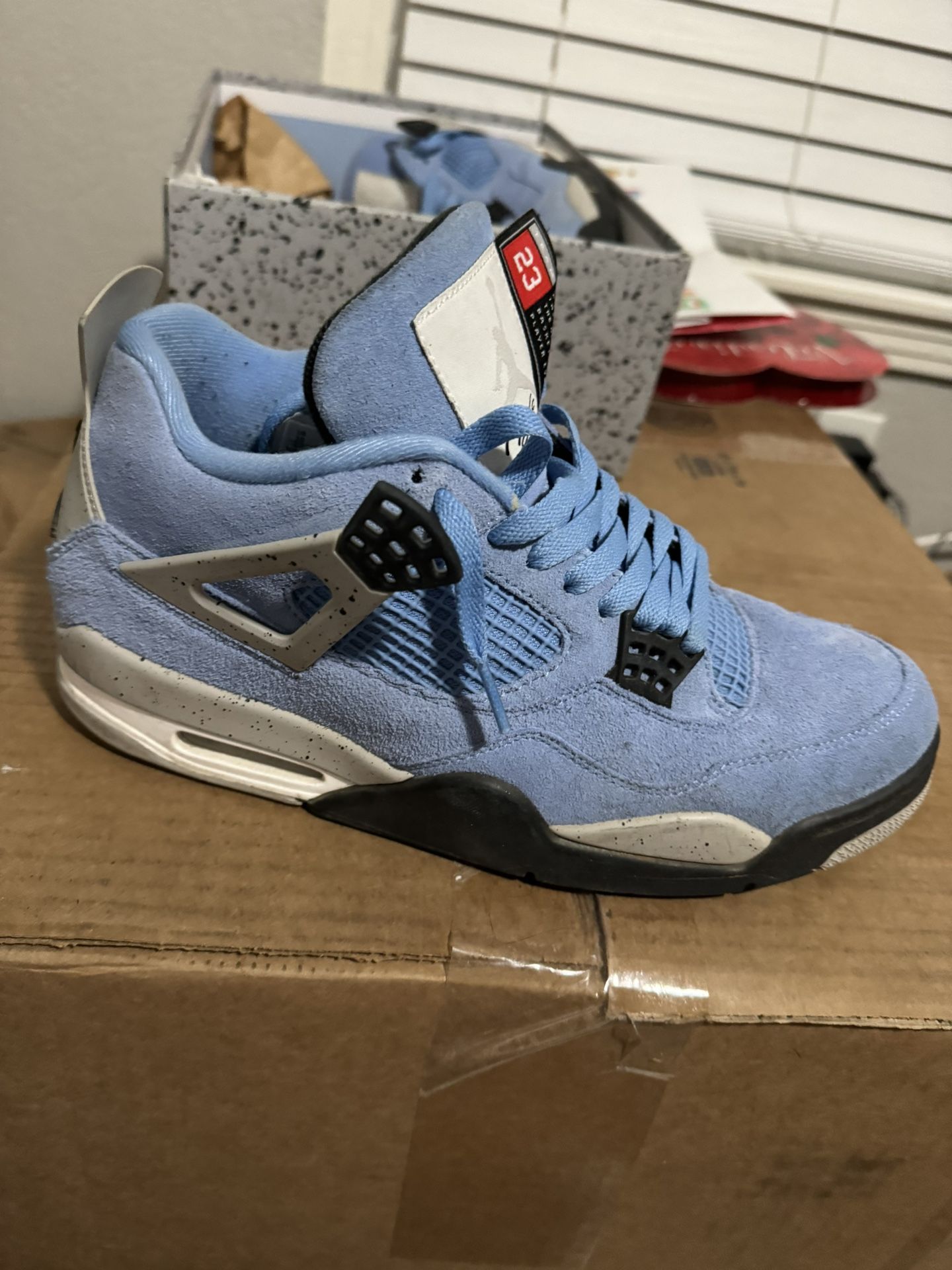 Jordan Unc 4s for Sale in San Antonio, TX - OfferUp