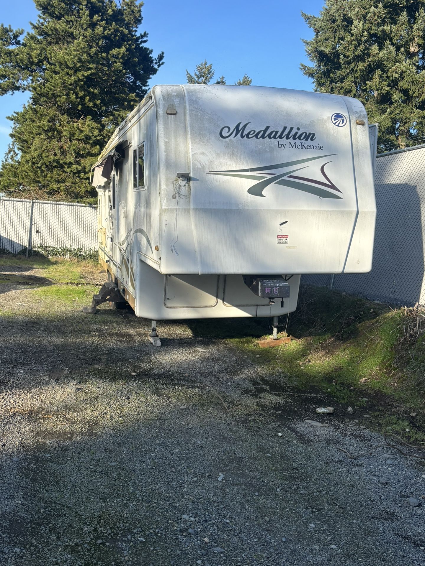 2001 Mckenzie Medallion for Sale in Bonney Lake, WA - OfferUp