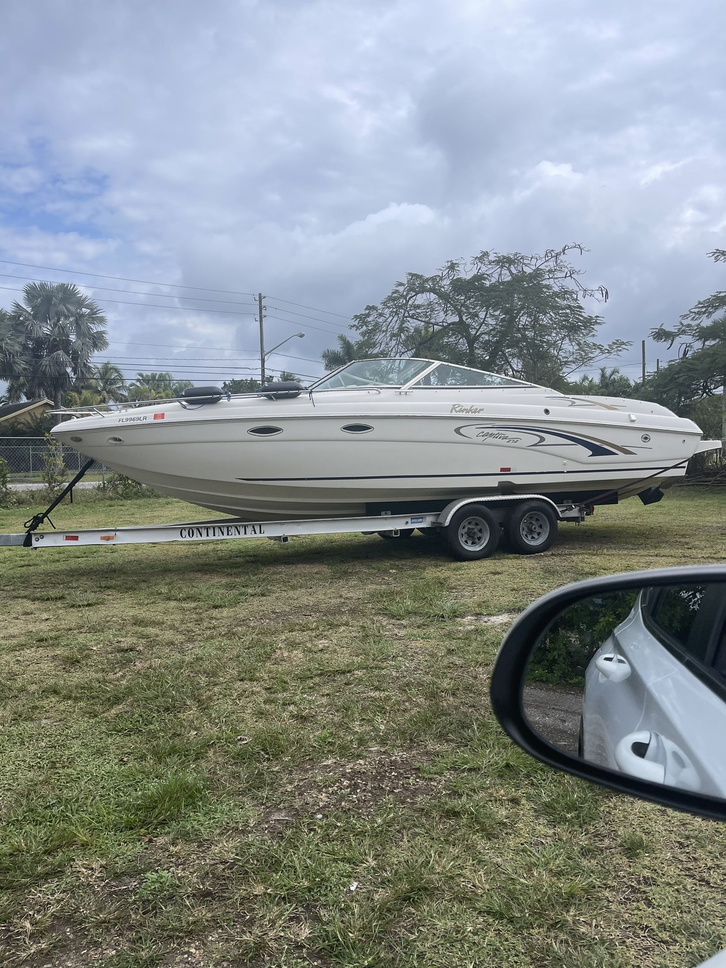 Boat Rinker Captiva 272 And Free Tráiler for Sale in Homestead, FL ...