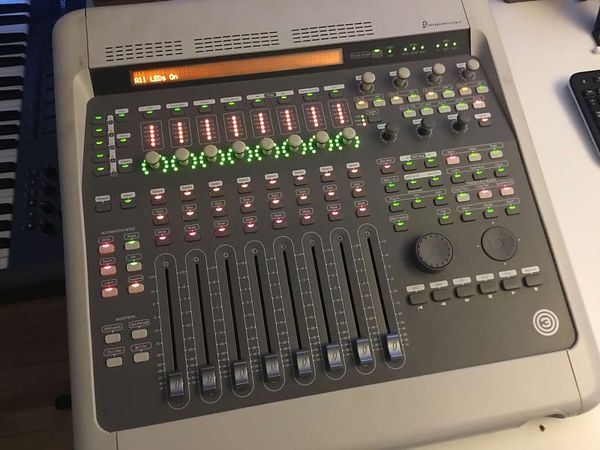 Digidesign digi 003 console - hislalaf
