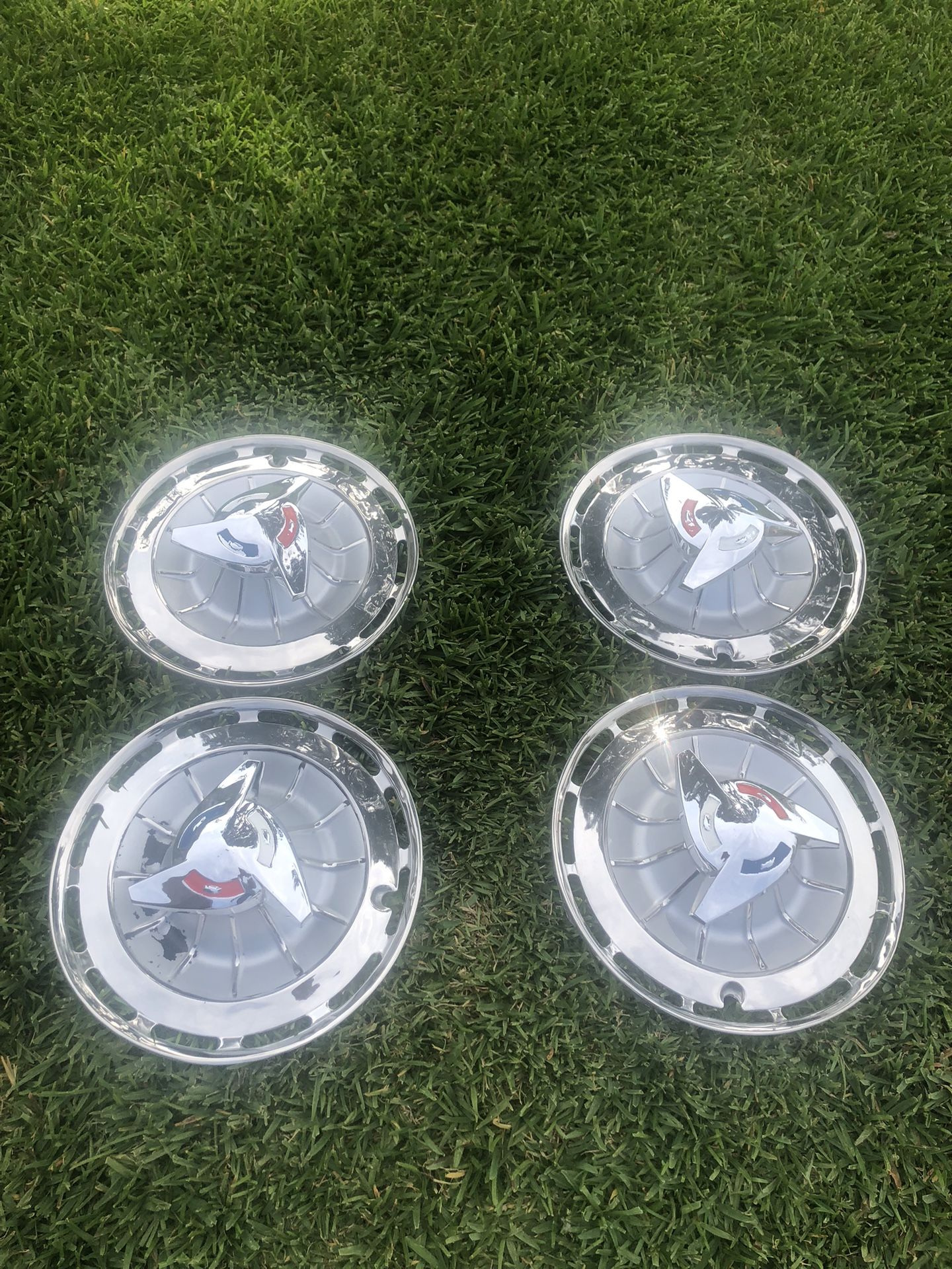 62 Impala SS Hubcap Pretty Clean Chevy for Sale in Anaheim, CA - OfferUp