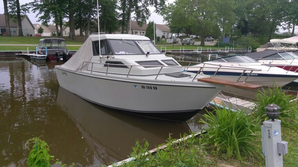 Lund Genmar 245 sport cabin for Sale in Mentor, OH - OfferUp