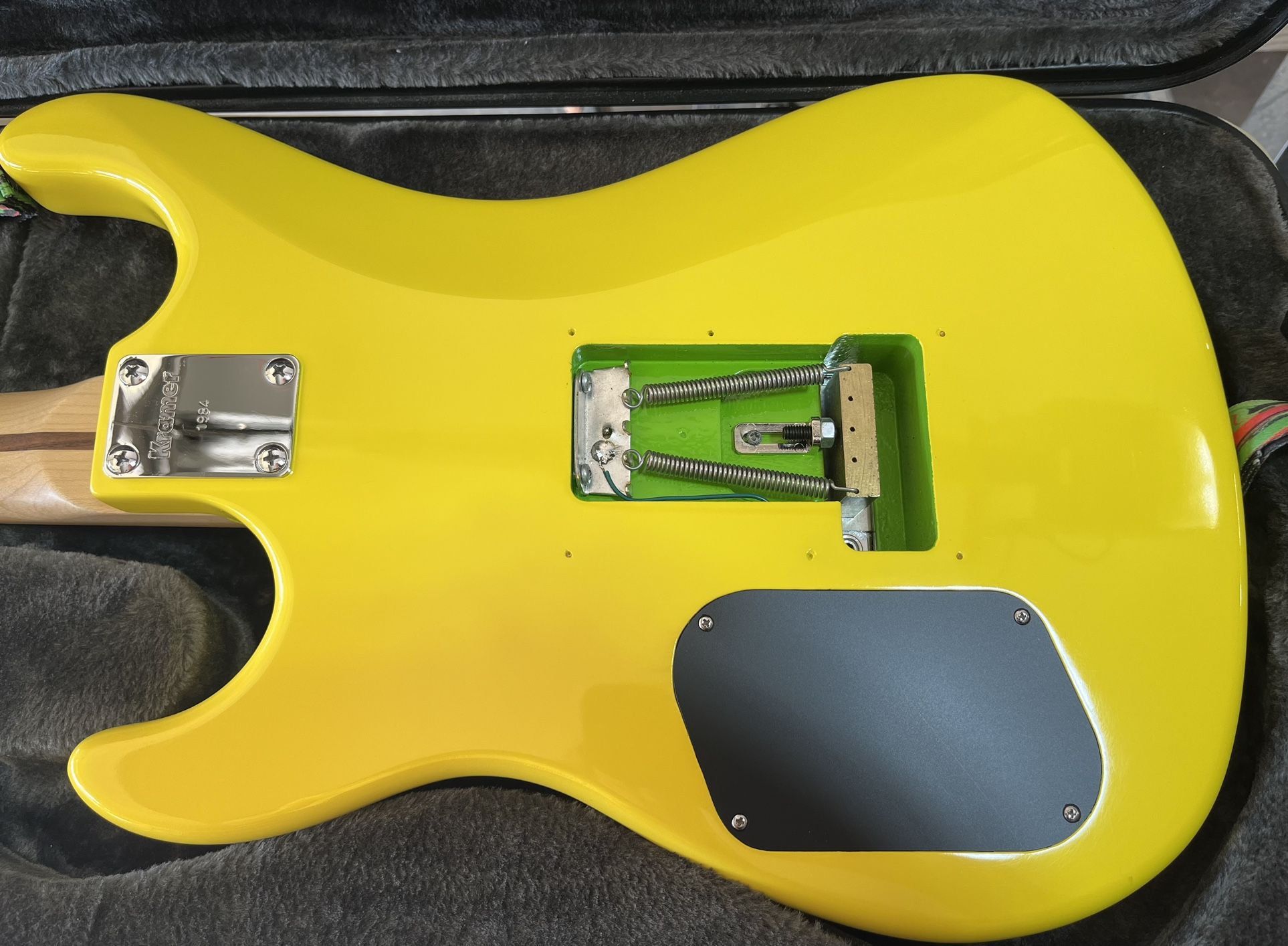 Kramer 84 With Case for Sale in Mesa, AZ - OfferUp