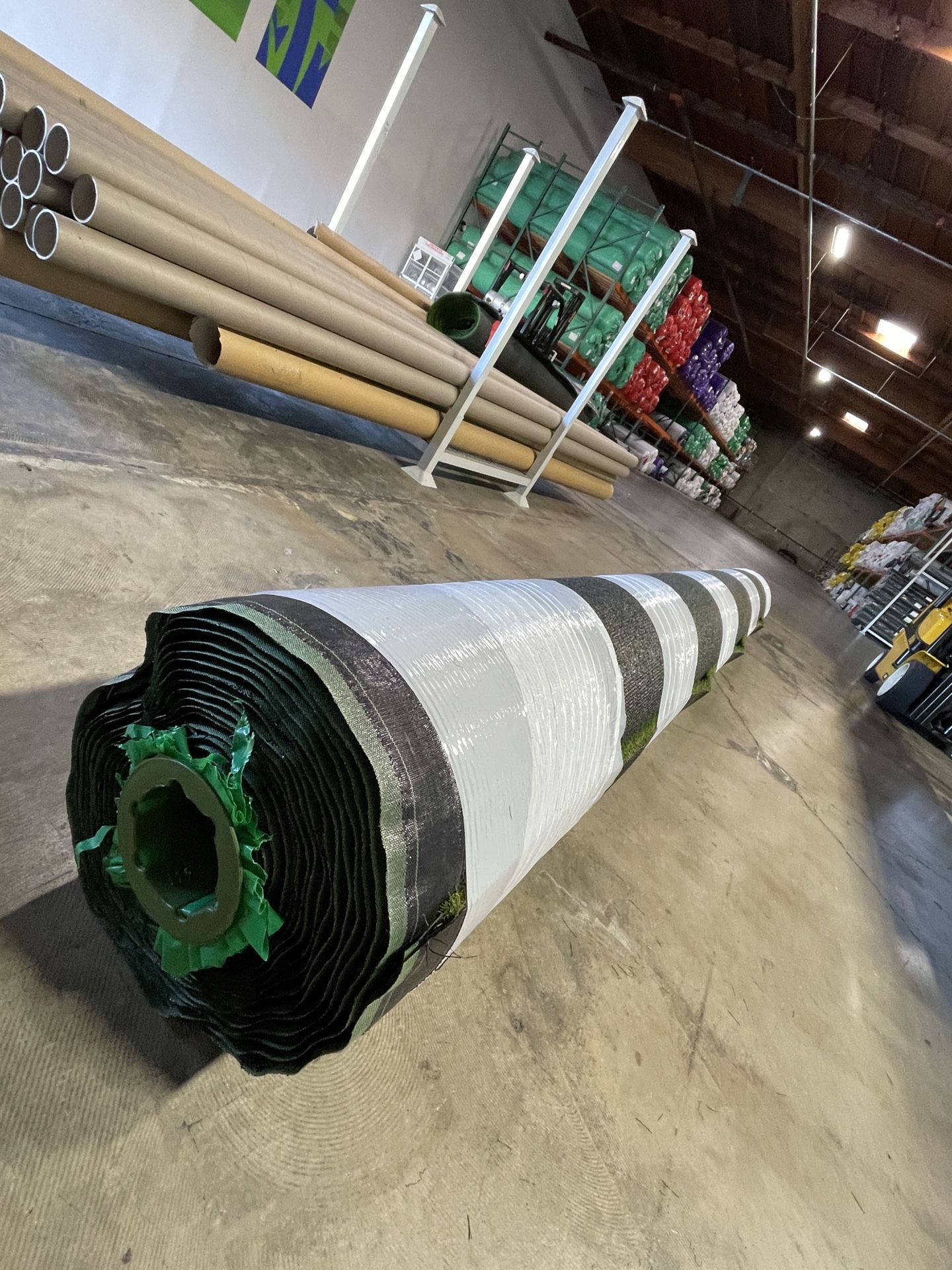 1500 Sq Ft Roll Of Natural 86oz Fake Grass Artificial Turf for Sale in ...