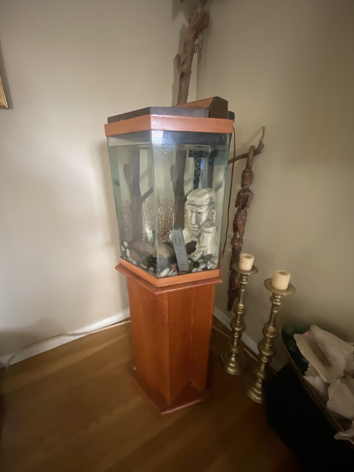 35 Gallon Octagon Fish Tank With All The Equipment & Supplies for Sale ...