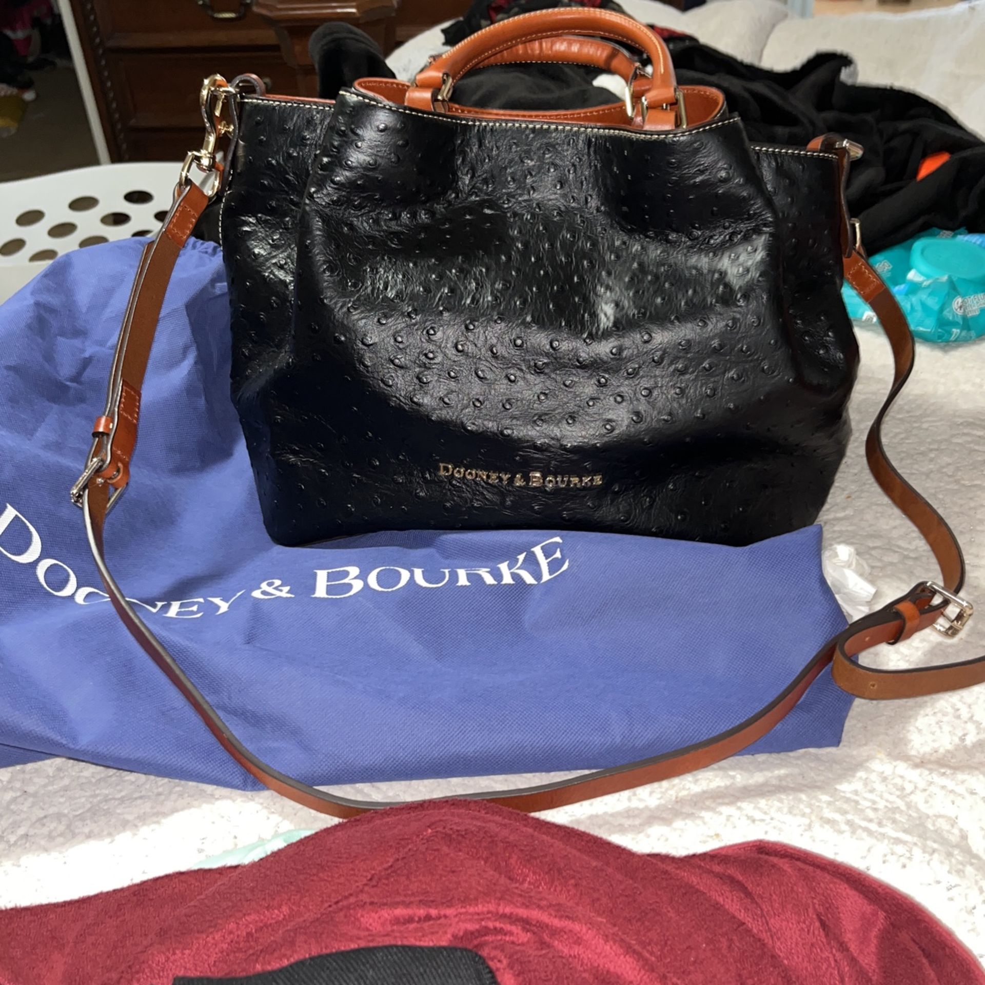 Dooney And Bourke Original for Sale in San Antonio, TX - OfferUp