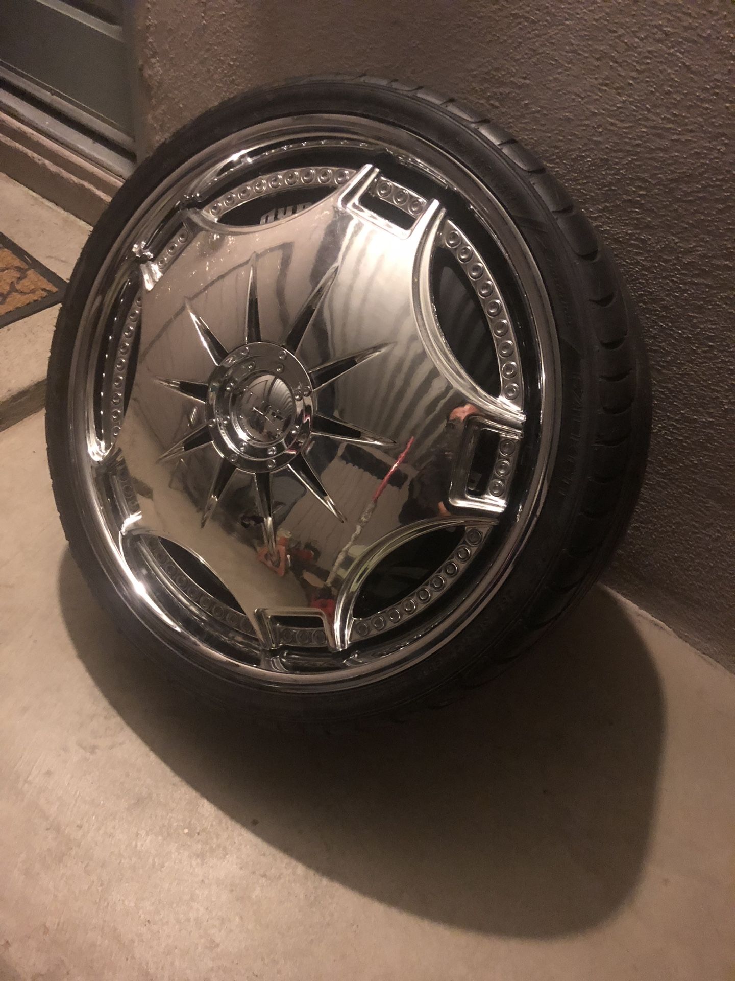 22 inch dub rims floaters for Sale in Carmichael, CA - OfferUp