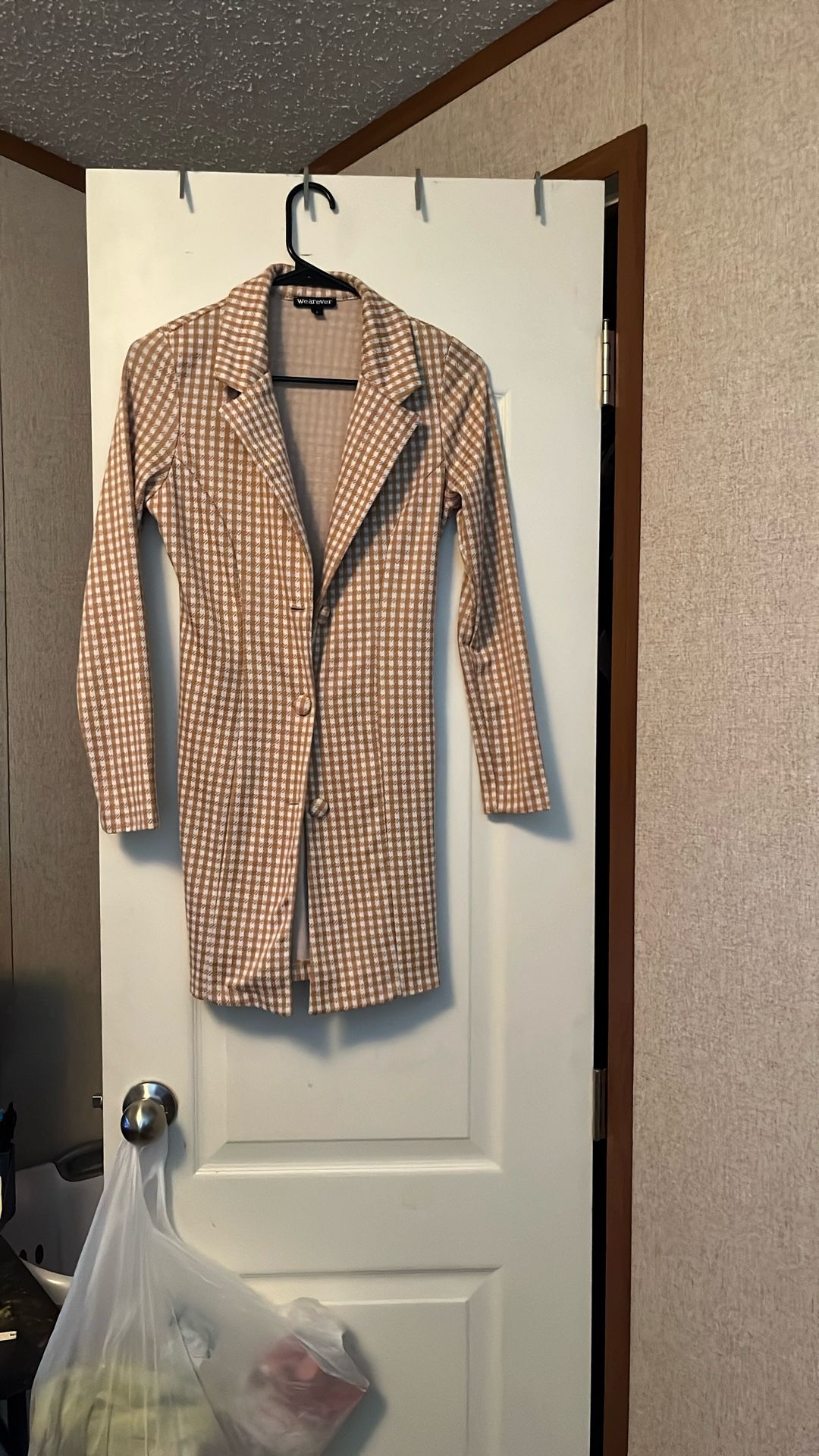 Worth the price? Very cute and business casual can be used to dress up ...