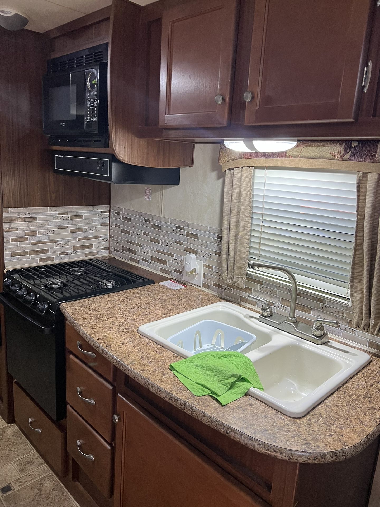 Nash 23B Rv for Sale in Miami, FL - OfferUp