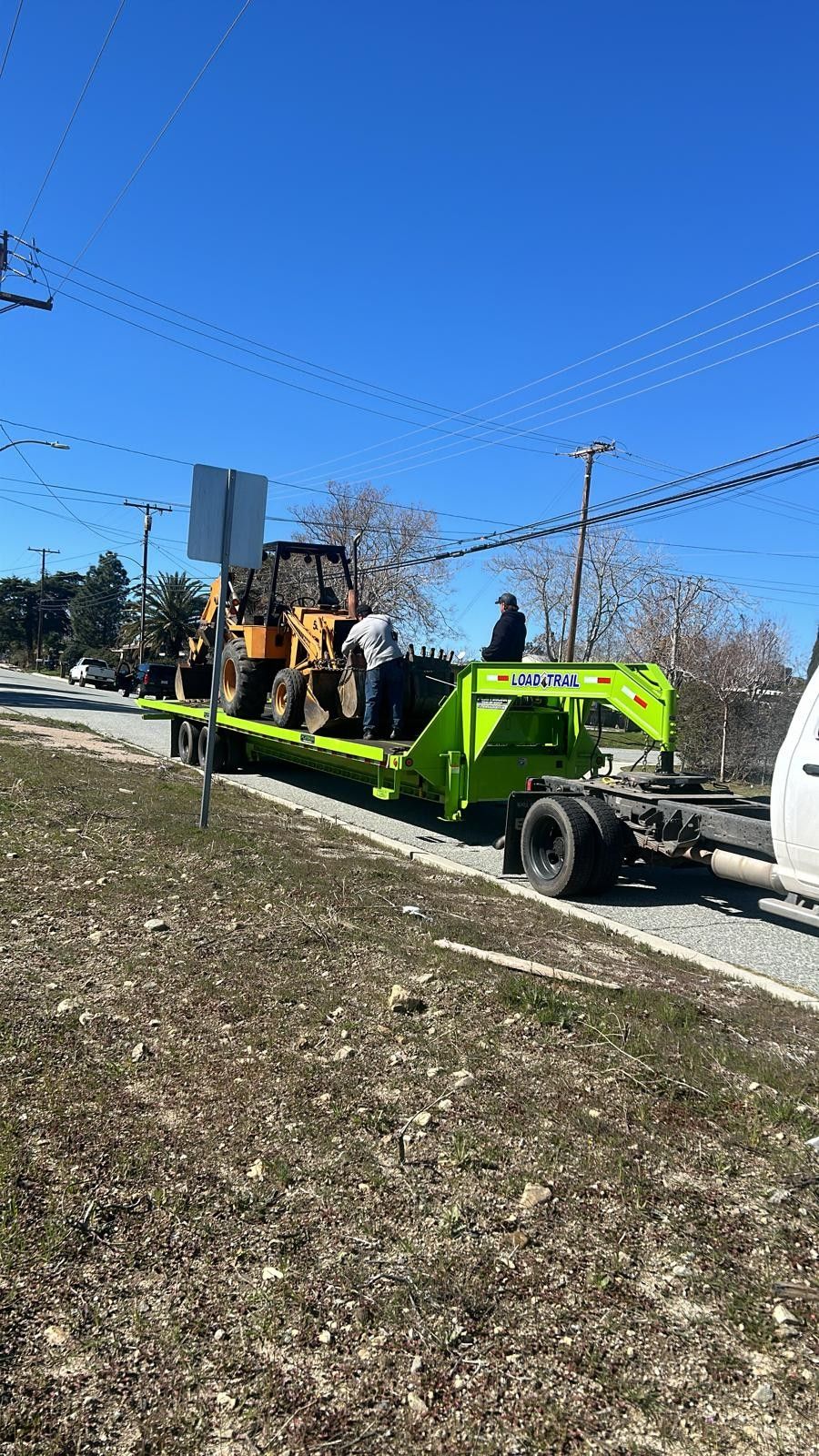 Backhoe Container Bobcat 5th Wheel for Sale in Moreno Valley, CA - OfferUp