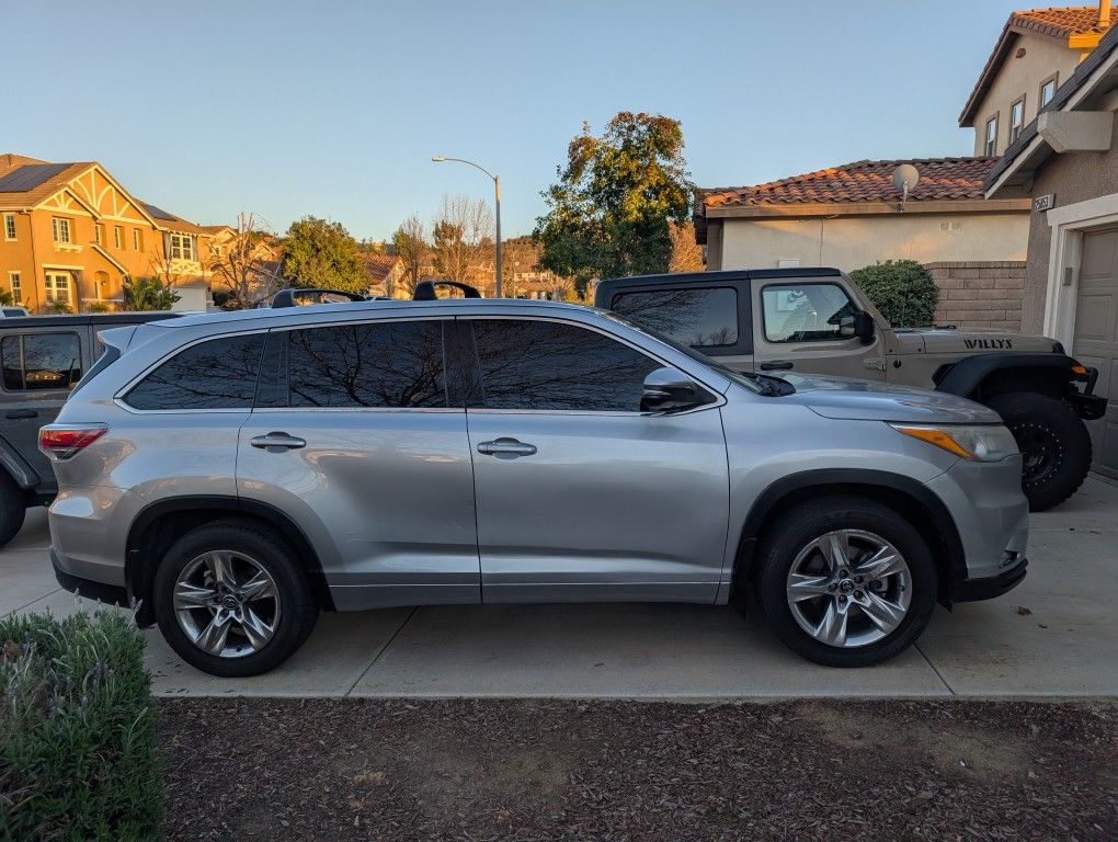 2016 Toyota Highlander Limited Platinum AWD – Fully Loaded! for Sale in ...