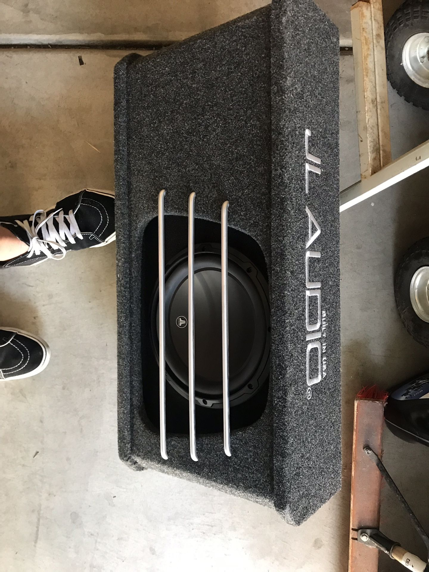 Jl audio 10” sub and box subwoofer JL Audio HO112RG-W3v3 for Sale in ...
