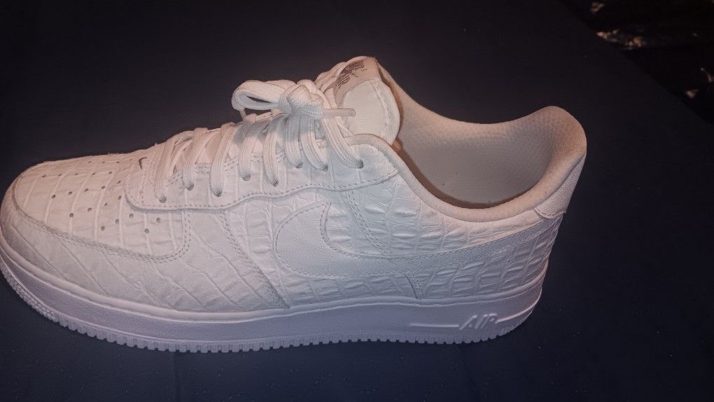 Snake Skin AF1 Size 12 for Sale in Antioch, CA - OfferUp