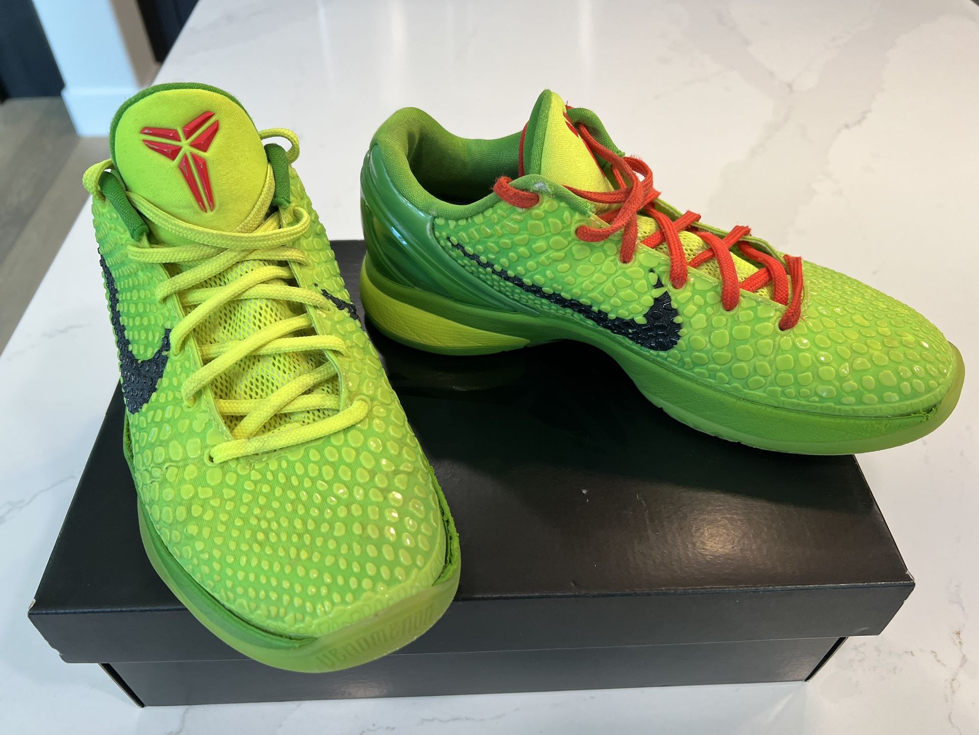 Kobe 8 Grinch