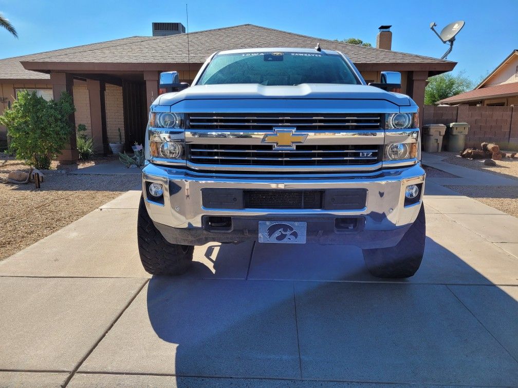 2016 Chevrolet Silverado 2500 HD for Sale in Phoenix, AZ - OfferUp