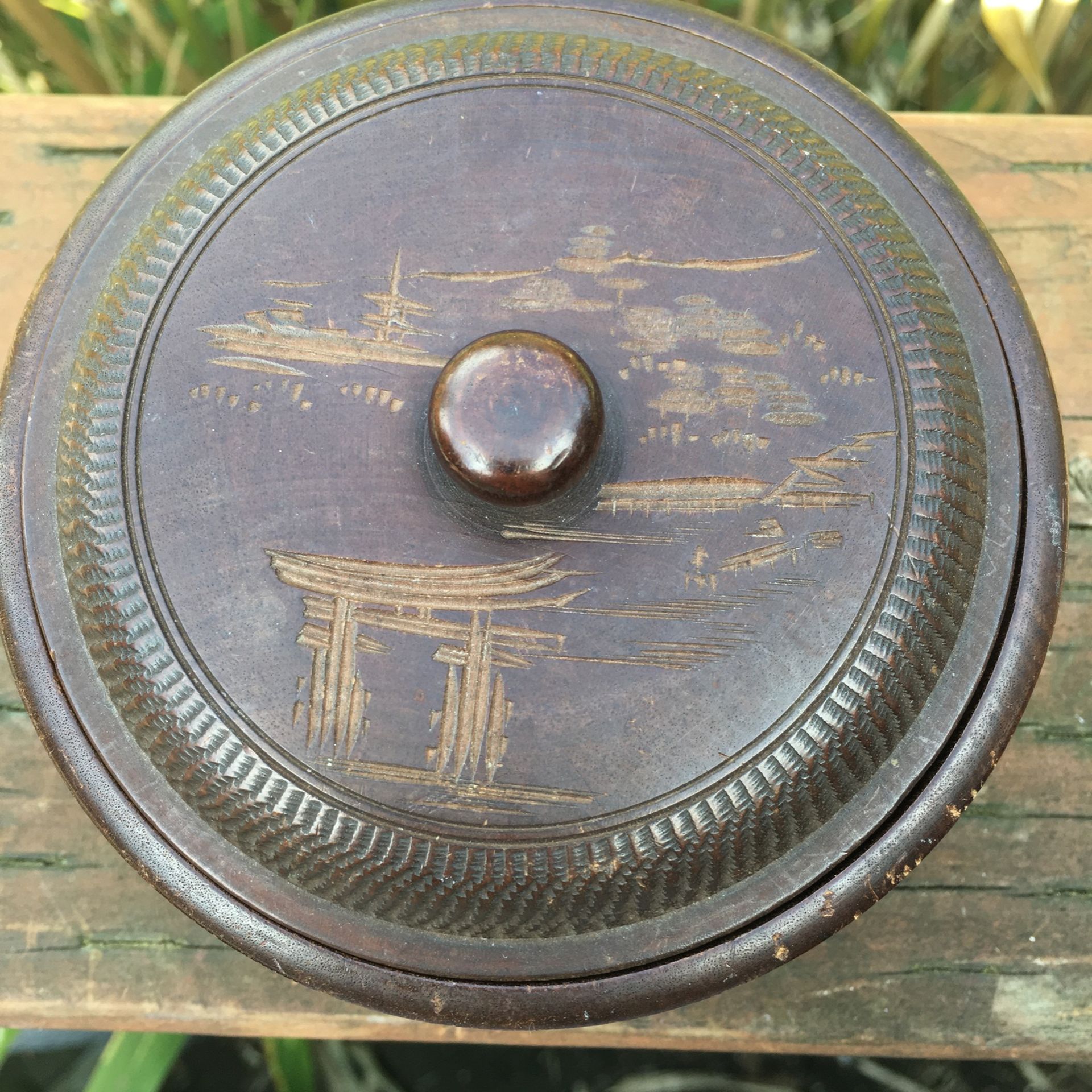 Hand Carved Japanese Wood Box Exotic Wood Chip Carved Round Bowl with ...