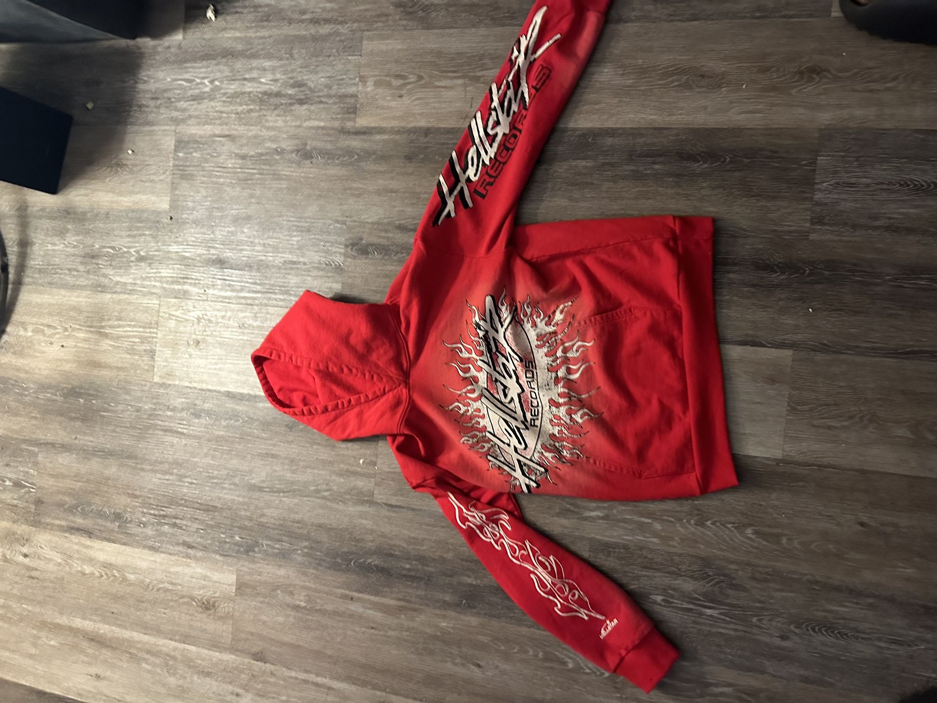 Red Hell Star Capsule 9 for Sale in Baldwin Hills, CA - OfferUp