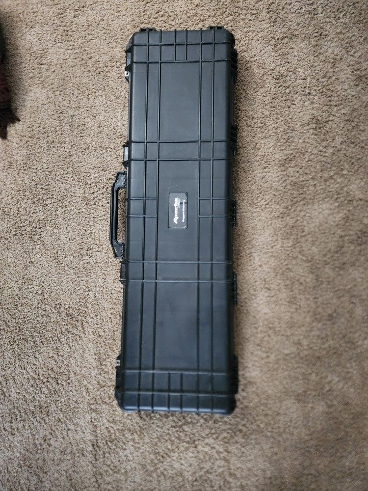 APACHE 9800 Weatherproof Protective Rifle Case for Sale in Tigard, OR ...