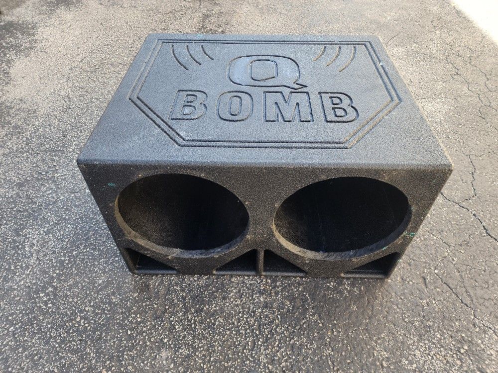 QBOMB speaker Box for Sale in Halndle Bch, FL - OfferUp