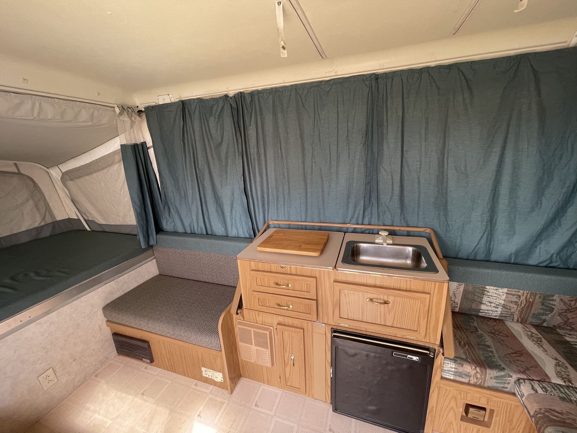 1998 Coleman Sea Pine Pop Up for Sale in Gilbert, AZ - OfferUp