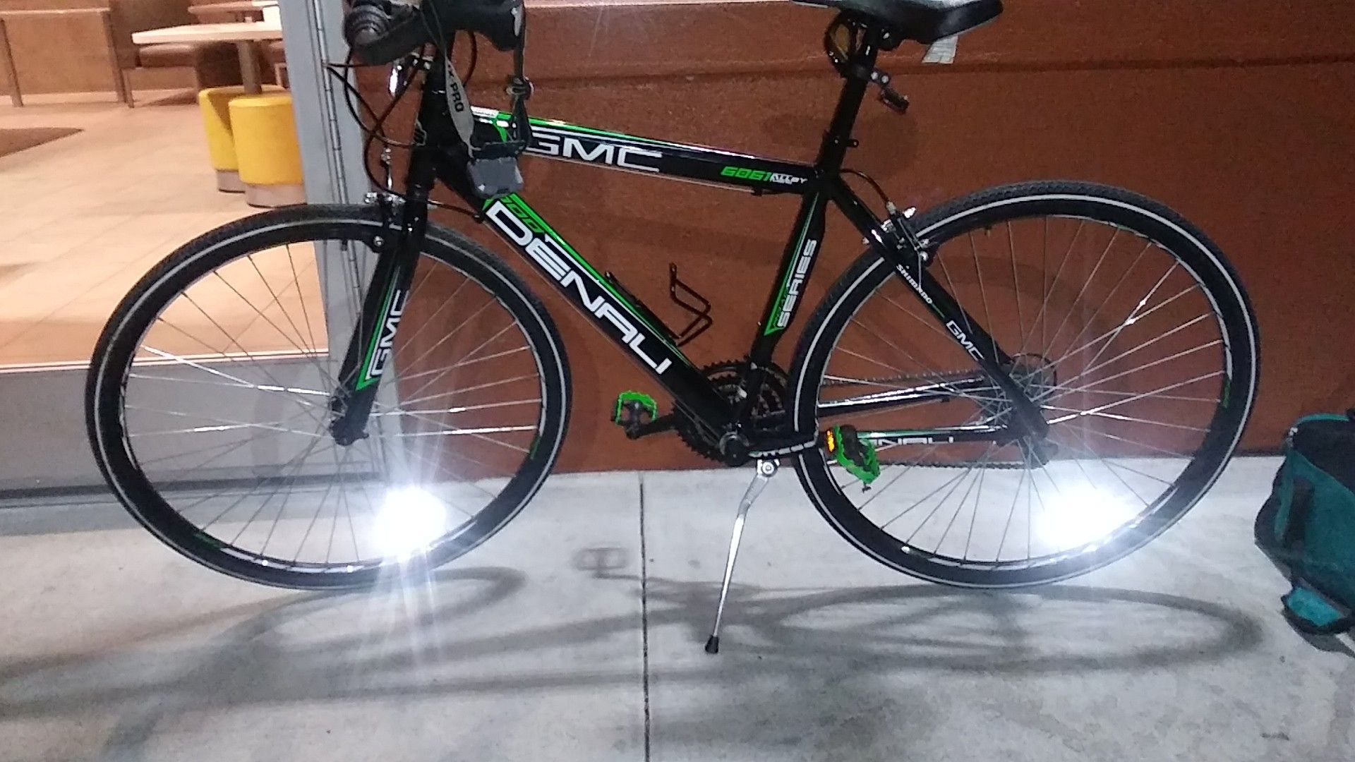 GMC Denali 700 series road bike for Sale in Oceanside, CA - OfferUp