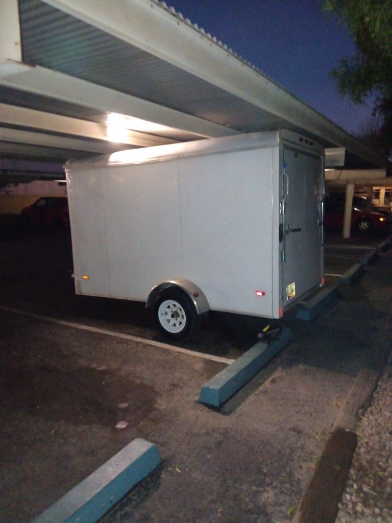Inclosed Trailer Single Axle for Sale in Phoenix, AZ - OfferUp