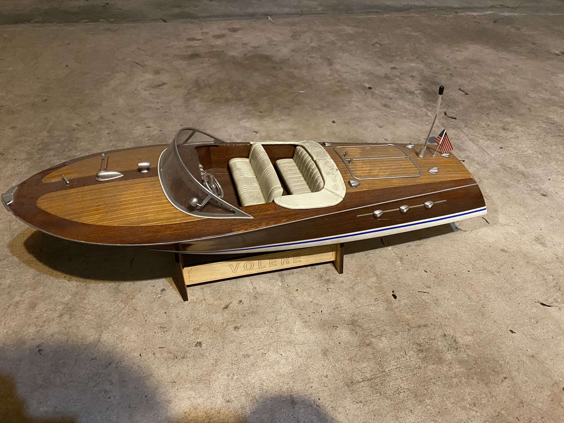 Pro Boat Volere 22-Inch 2.4GHz RTR RC Boat remote controlled Chris ...