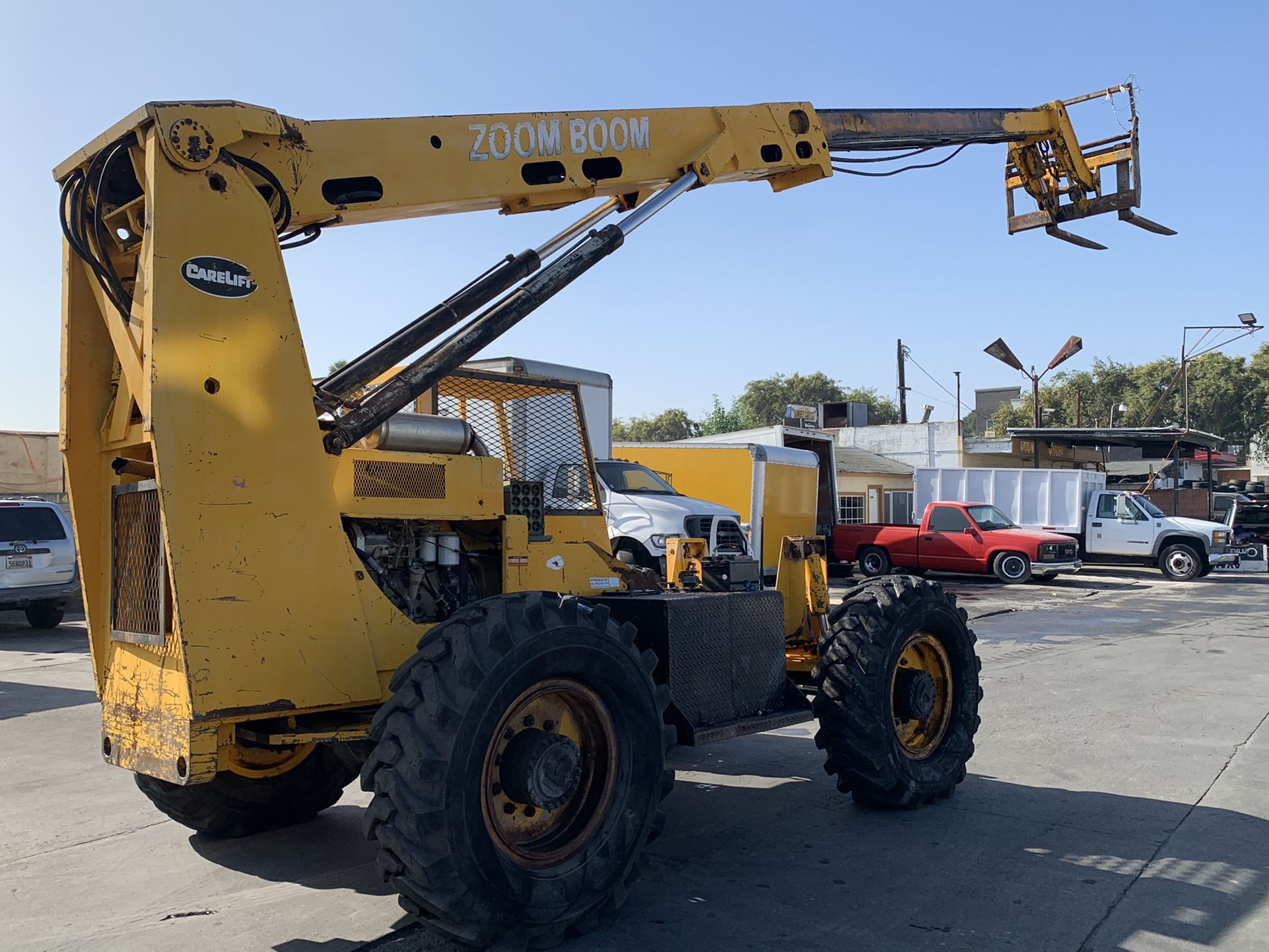 Zoom Boom Reach Forklift Telescopic for Sale in Santa Ana, CA - OfferUp