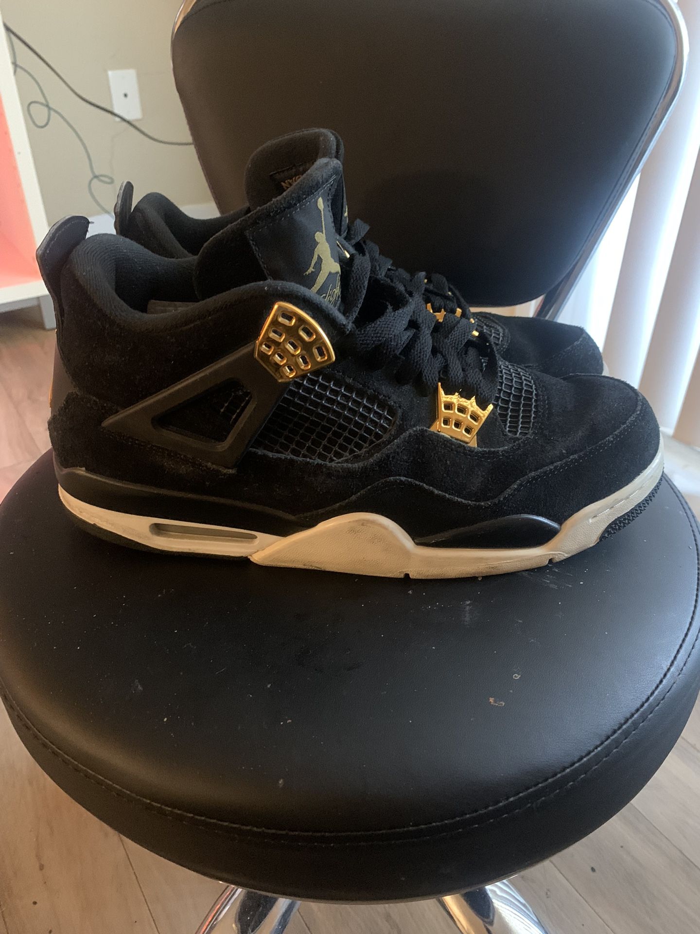 Jordan 4 Retro Royalty Size 10.5 for Sale in San Francisco, CA - OfferUp