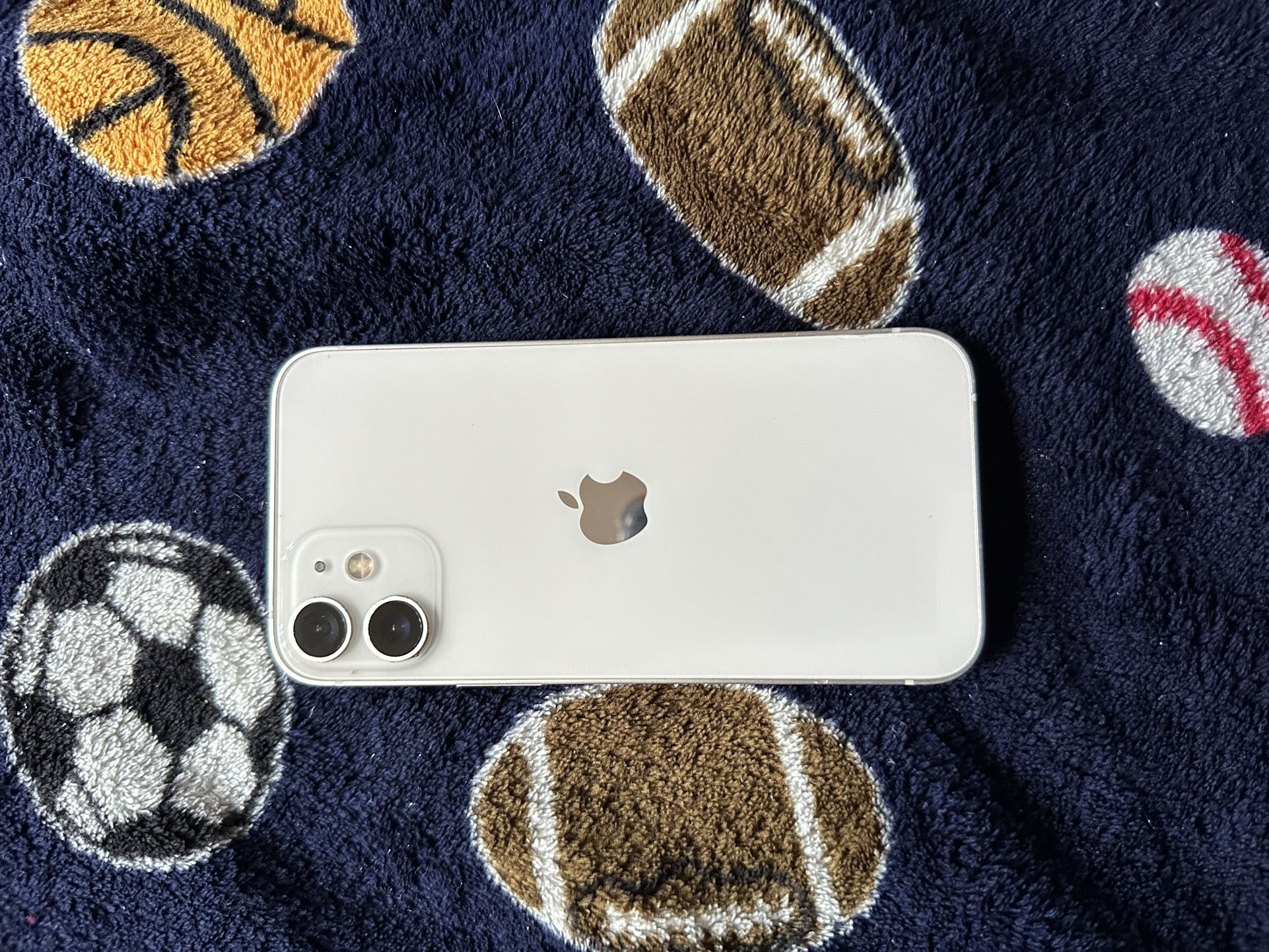 Apple iPhone 12 Mini (white) for Sale in Oakland Park, FL - OfferUp