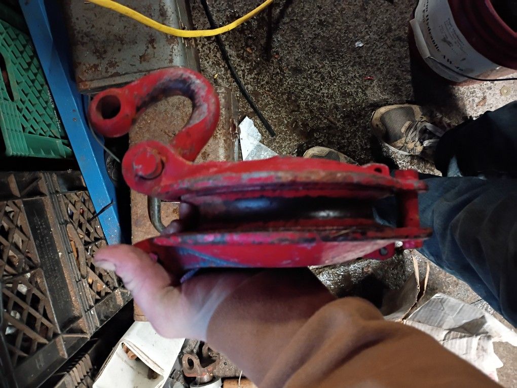 Snatch Block Pully for Sale in Lacey, WA - OfferUp