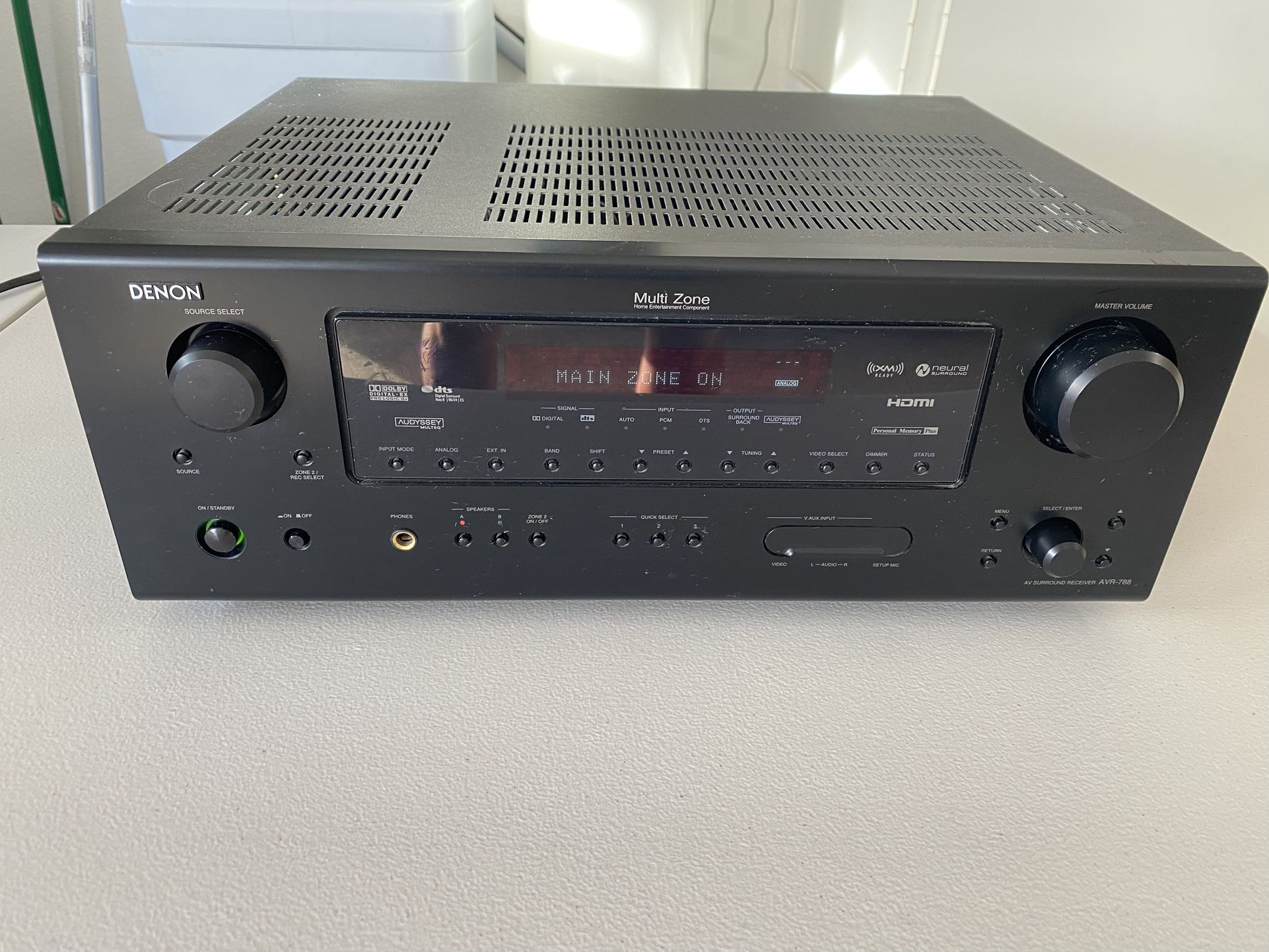 Denon AV Receiver AVR-788 for Sale in Peoria, AZ - OfferUp