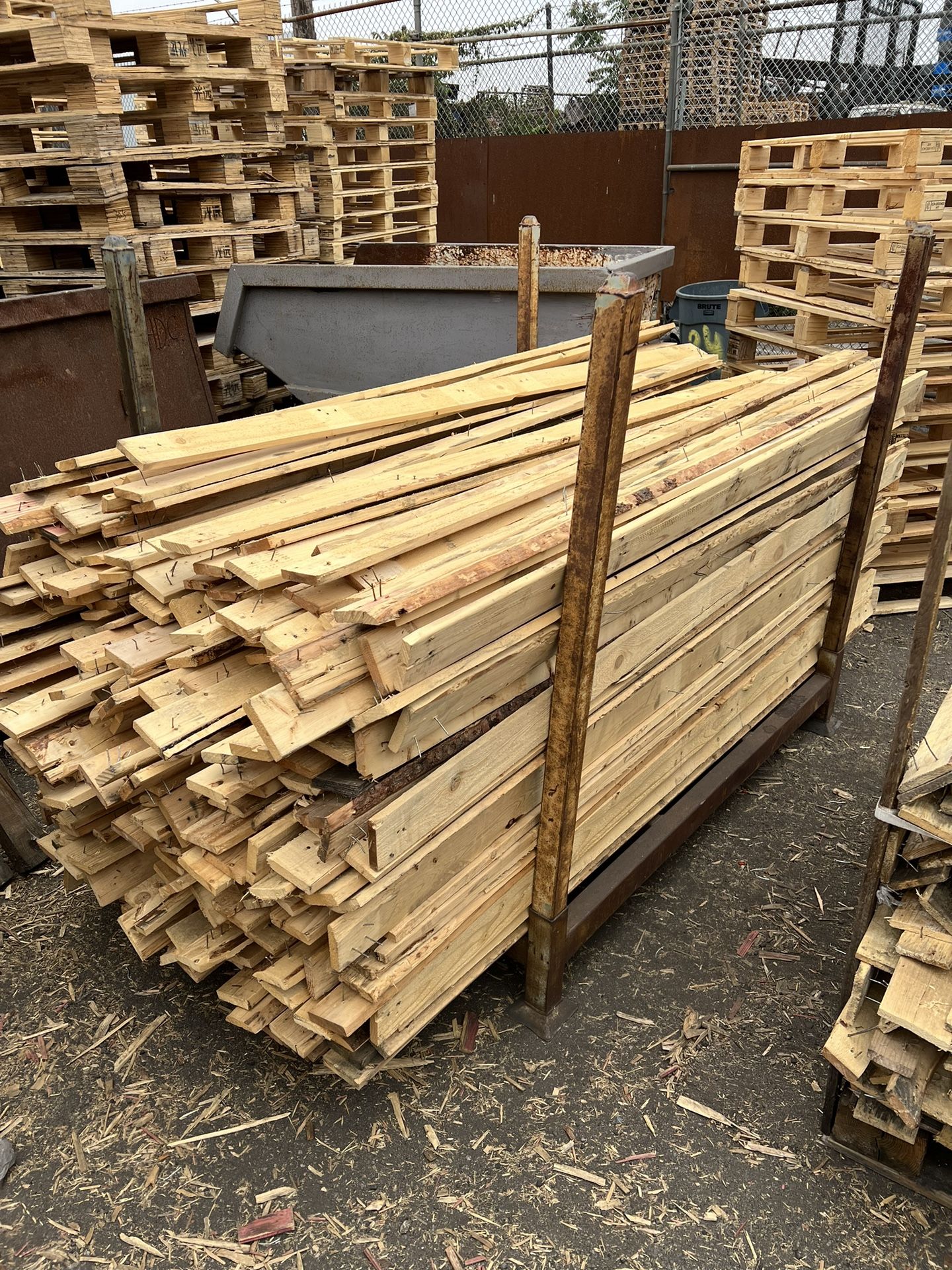 Lumber Wood Boarding 1x4x90 Inch for Sale in Compton, CA - OfferUp