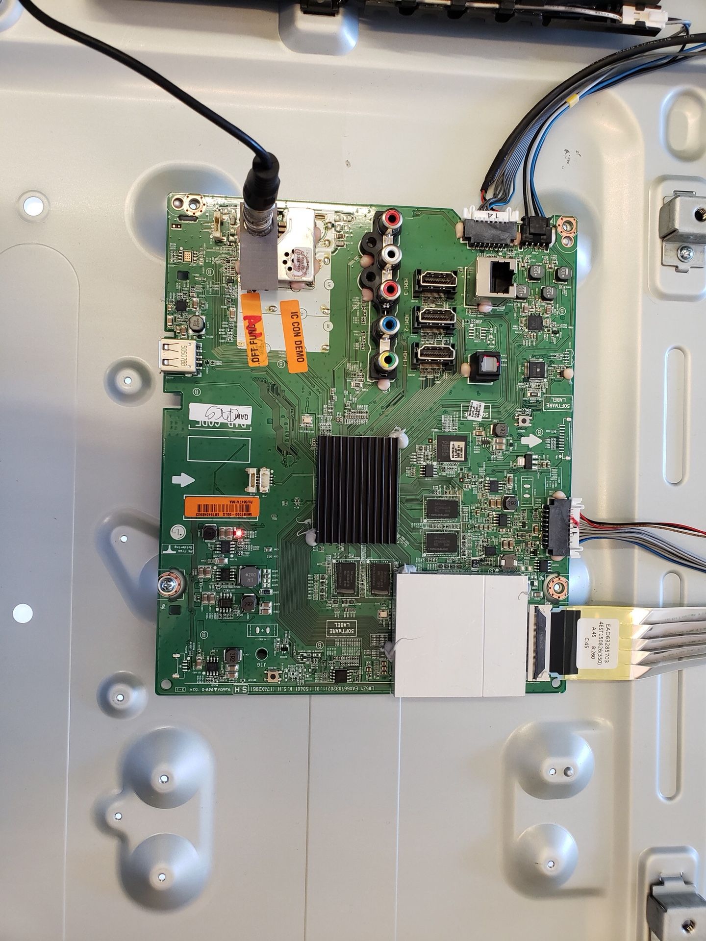 LG MAIN BOARD M#55UF6450 P#EBT64048903 EAX66703202 for Sale in South ...