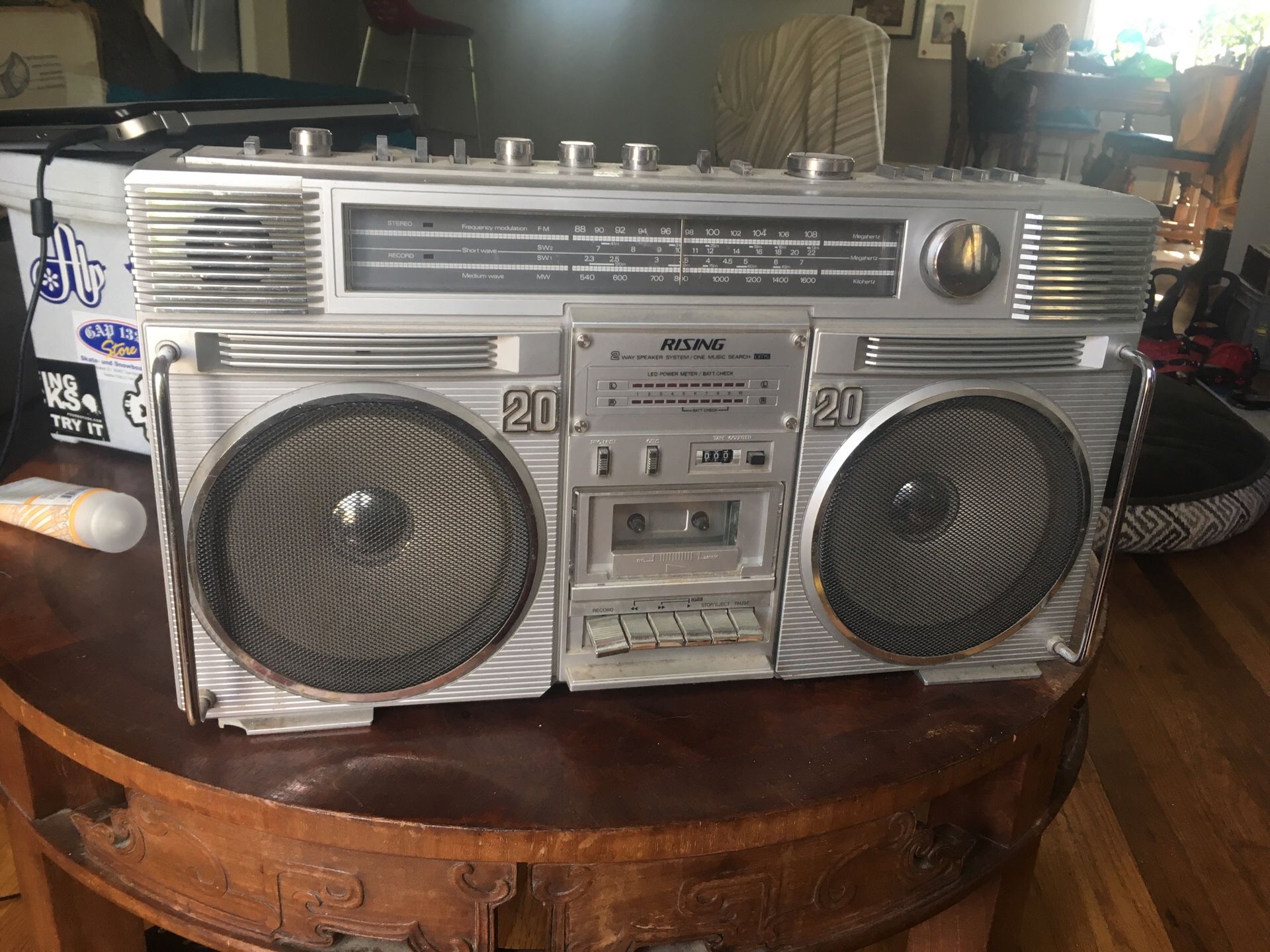 Vintage 80's boom box for Sale in Seattle, WA - OfferUp