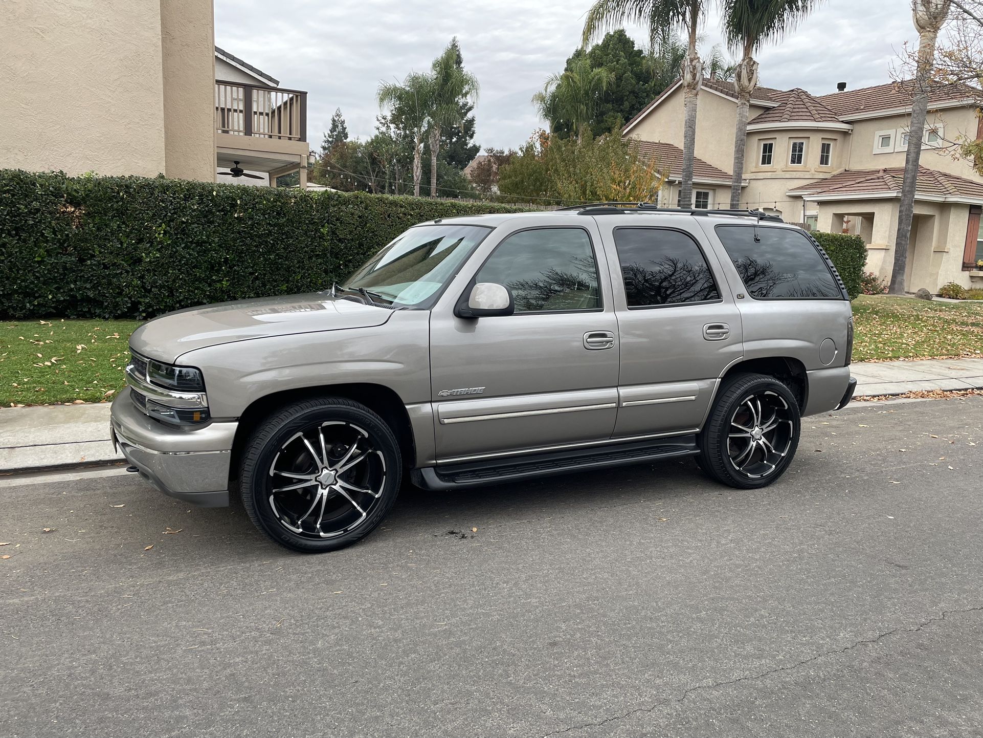 2001 Chevrolet Tahoe for Sale in Modesto, CA - OfferUp