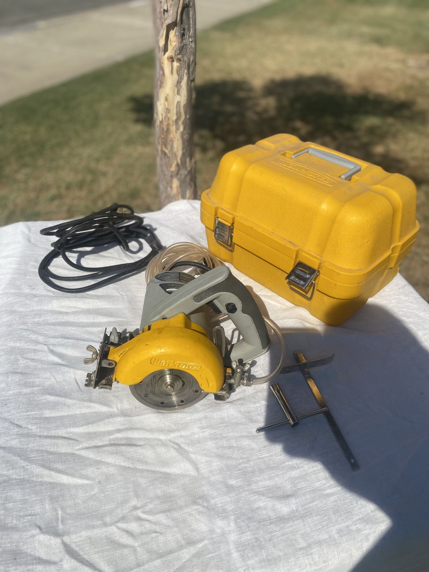 Workforce Tile Cutter Saw ((working Condition)) for Sale in Bakersfield ...