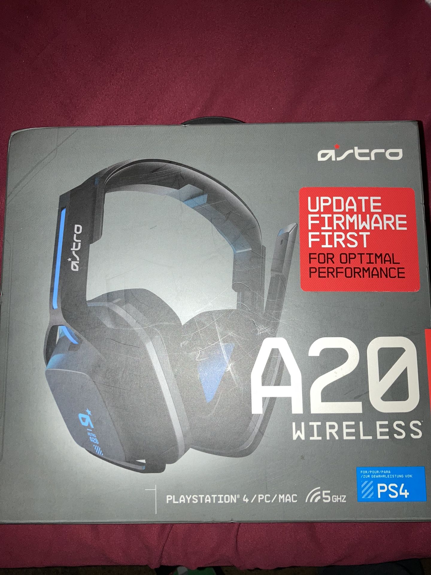 Astro A20 Wireless Headset PS4/PC/MAC for Sale in Elk Grove Village, IL ...