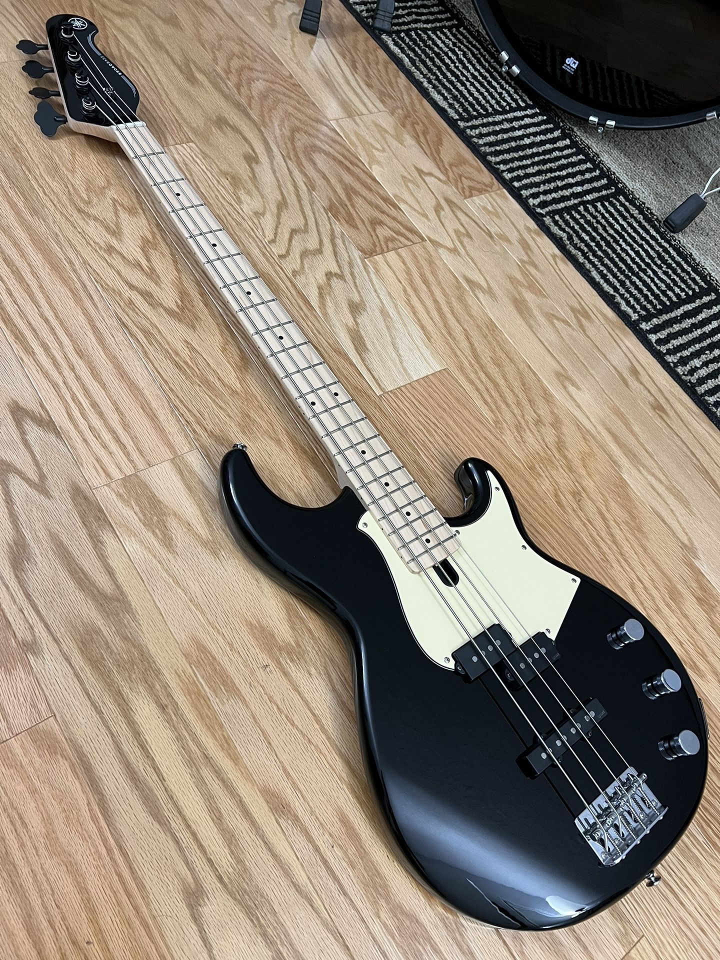 Yamaha BB434M P/J Bass Black for Sale in Los Angeles, CA - OfferUp