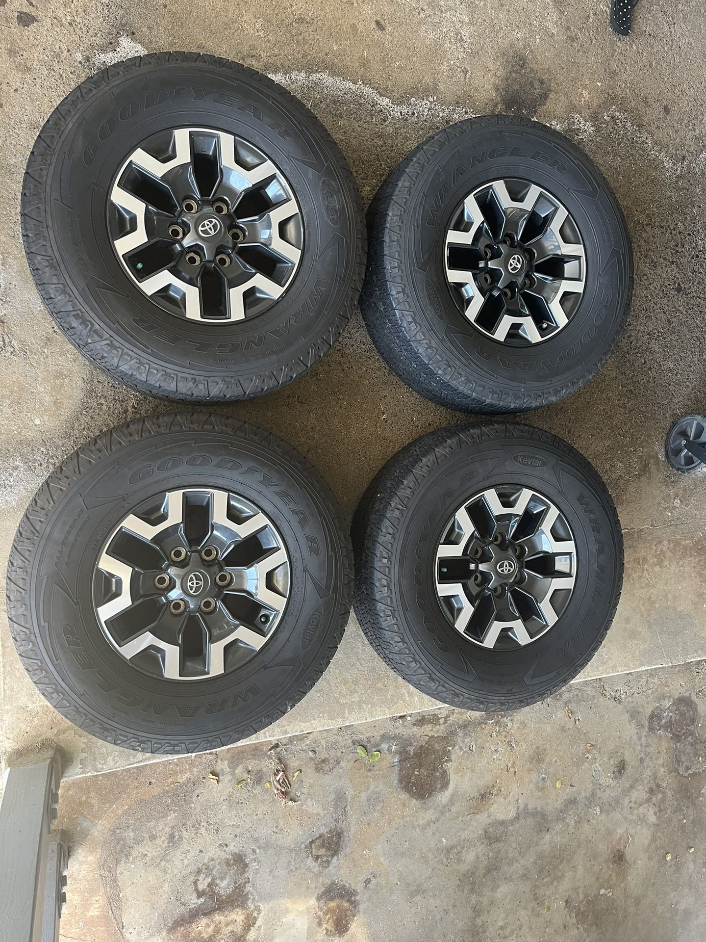Toyota Stock Rims And Tires for Sale in Honolulu, HI - OfferUp