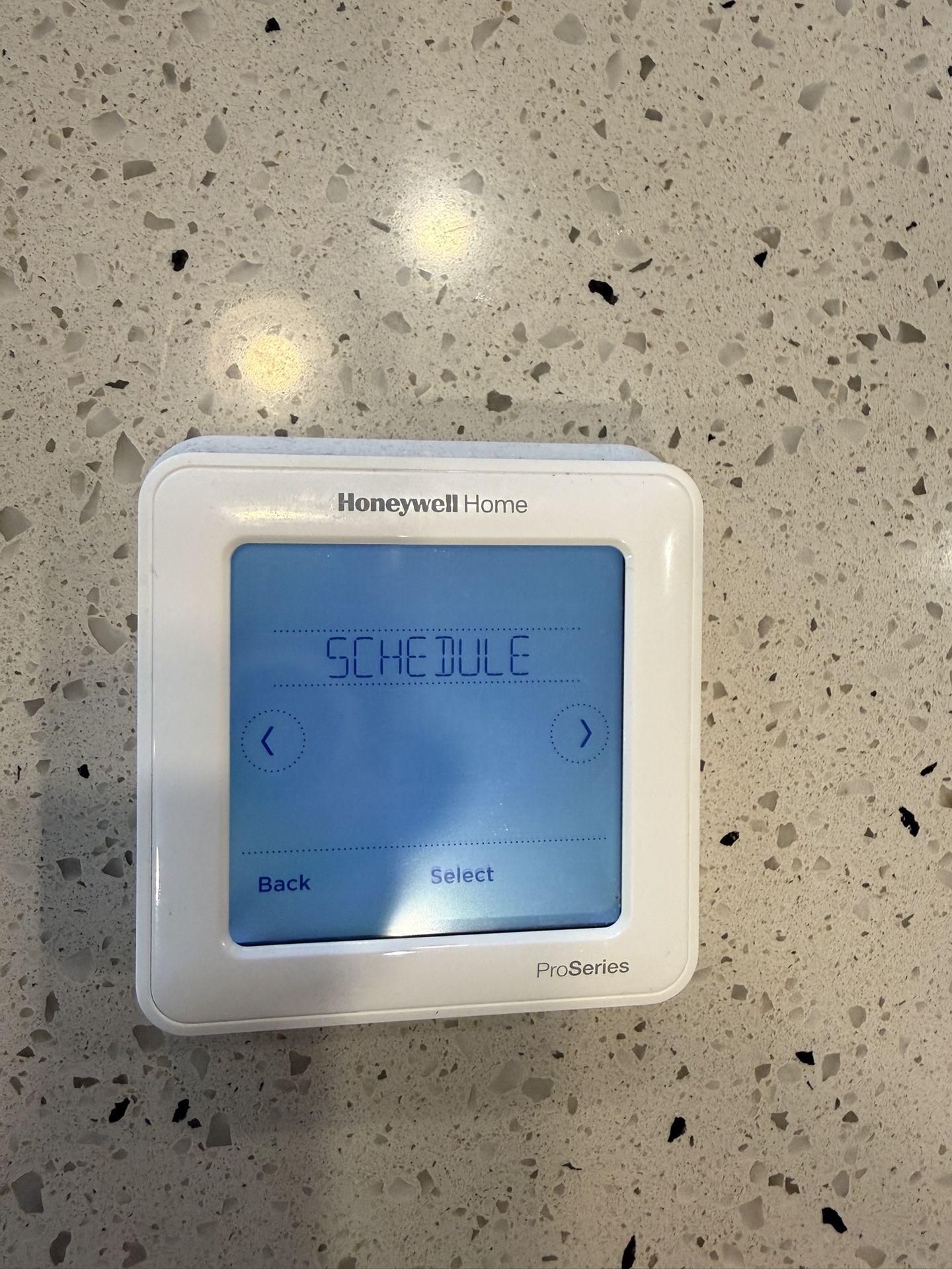Honeywell T6 pro Z Wave Thermostat for Sale in Lynnwood, WA - OfferUp