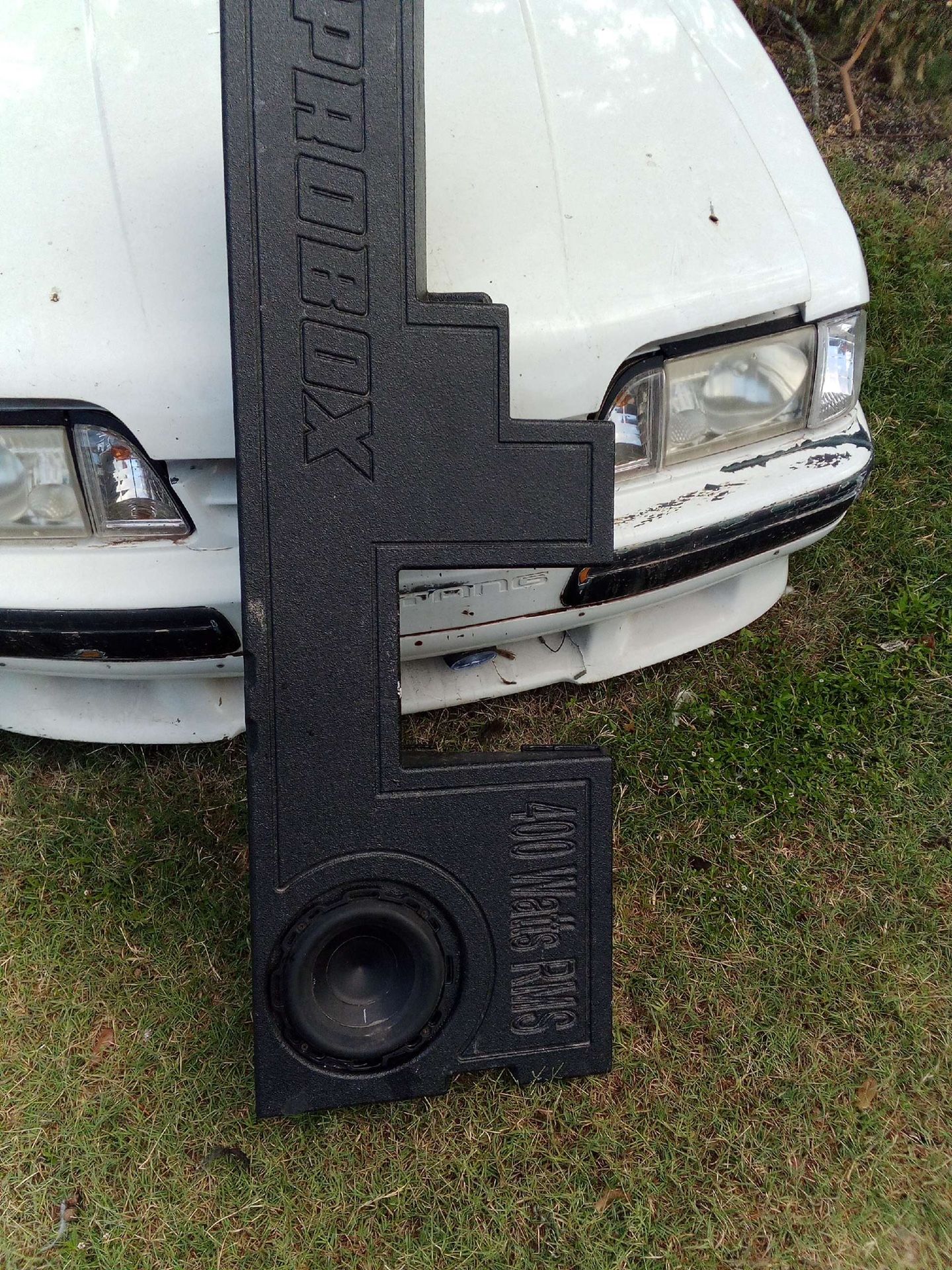 8 inch Rockford fosgate 400 w RMS boxes made to fit a 2010 Ford f250 ...