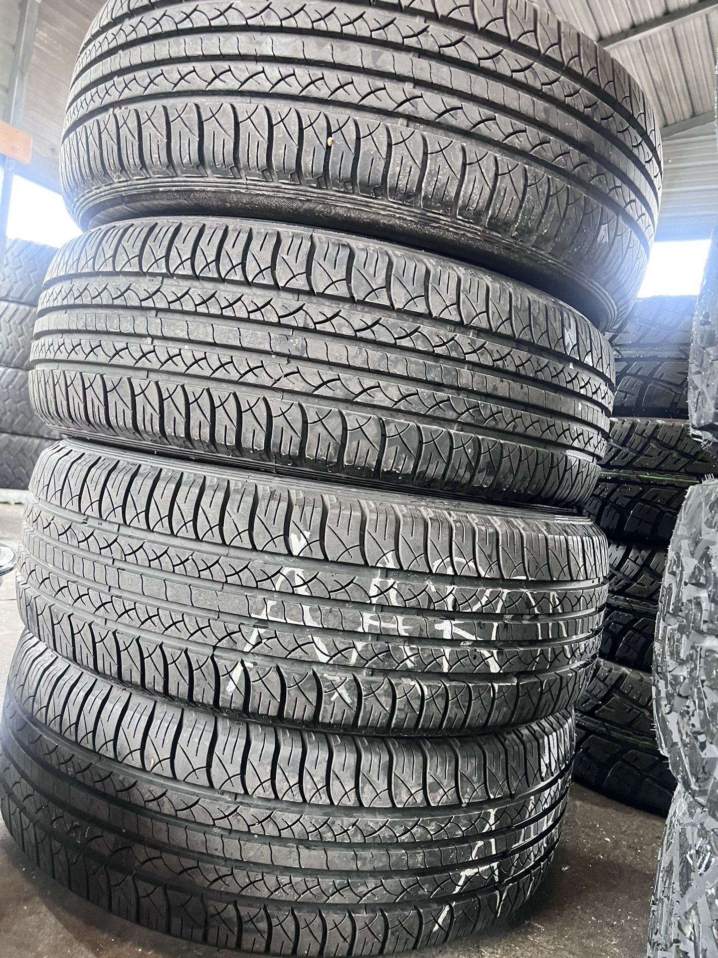 Take Off Set 90% Tread Like New 245-70-16 For Sale for Sale in Modesto ...