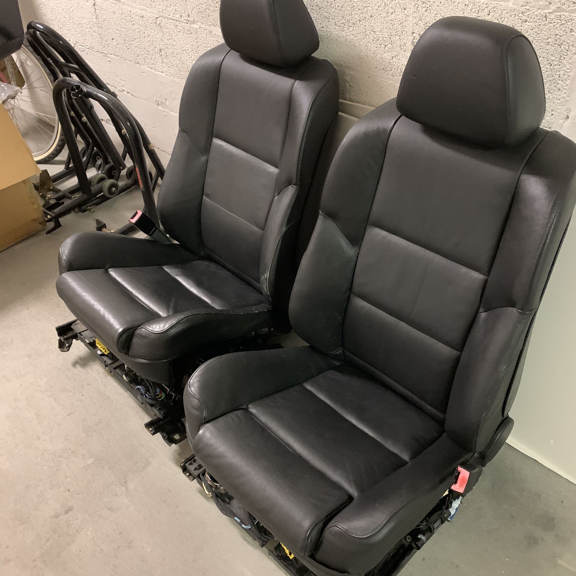 BMW M5 sport seats fits all 2004-2010 5series for Sale in Chicago, IL ...