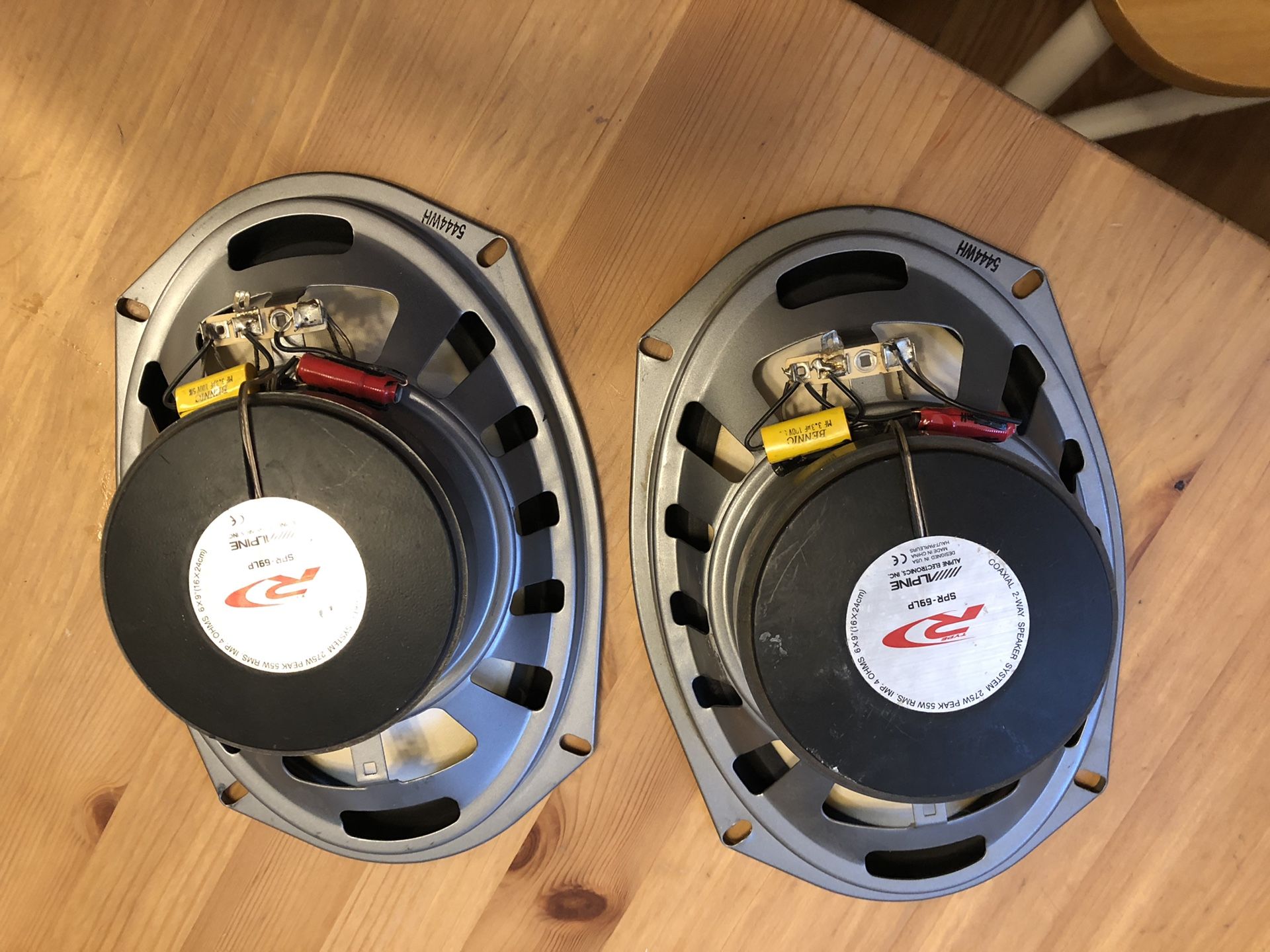 Alpine type R 6x9 for Sale in Los Angeles, CA - OfferUp