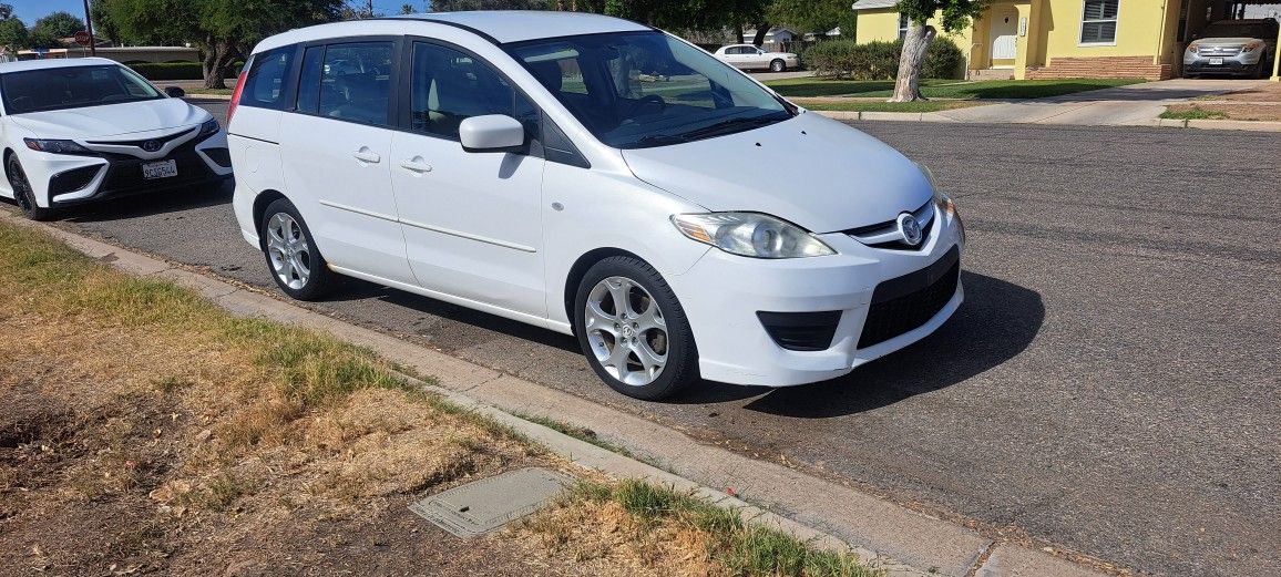 2008 Mazda Mazda5 for Sale in Brawley, CA - OfferUp