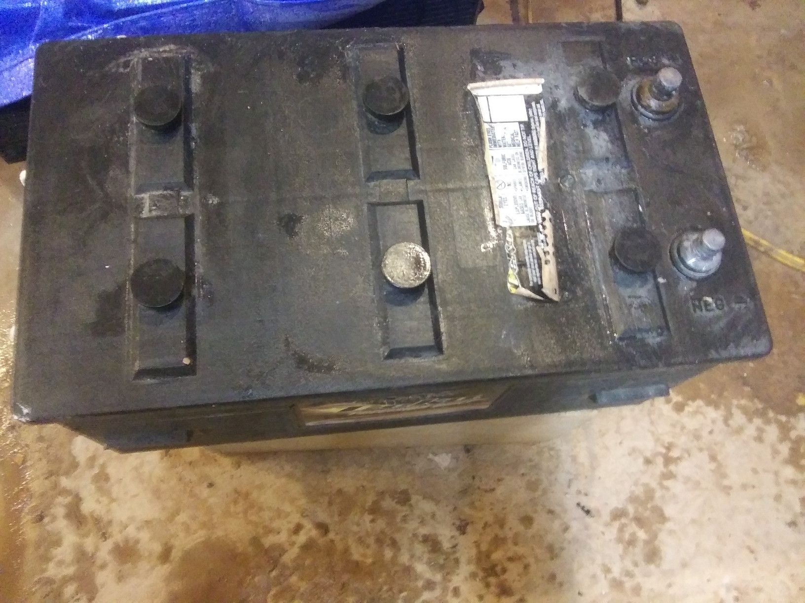 12 VOLT 4D BATTERY for Sale in Oklahoma City, OK - OfferUp