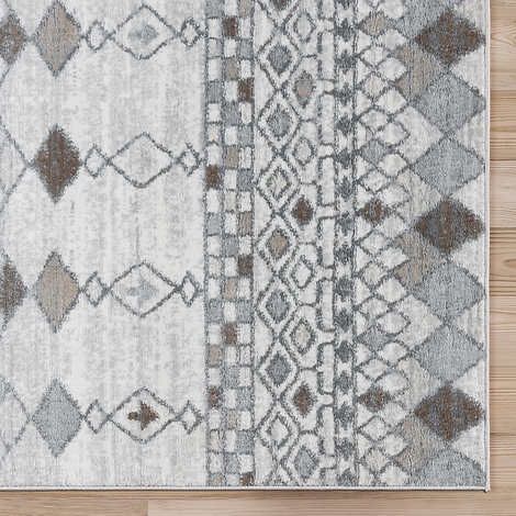 Isidra Area Rug, Aten Grey 6’6”X 9’6” for Sale in Rancho Cucamonga, CA ...